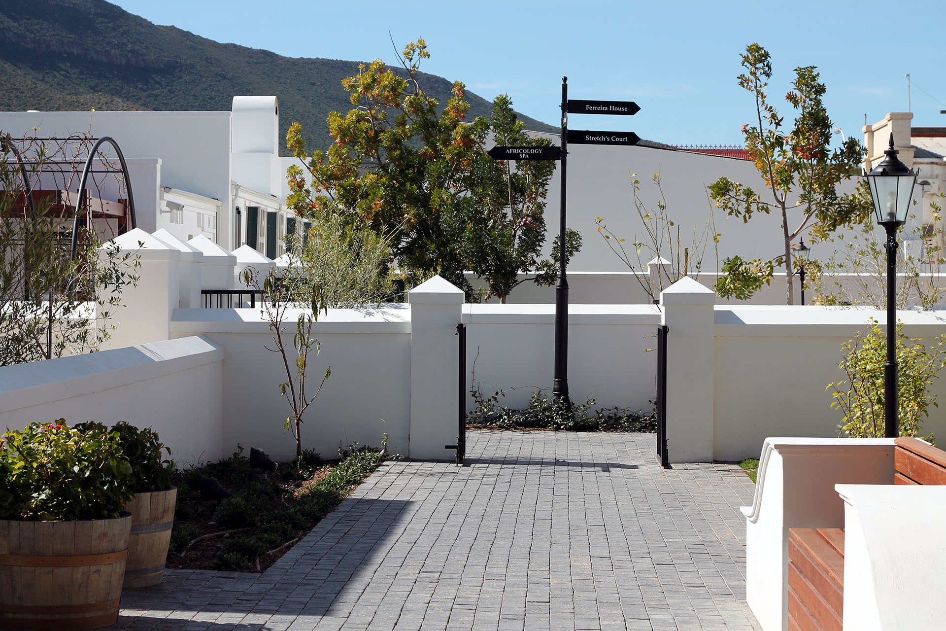 signs 2 - Barely Normal